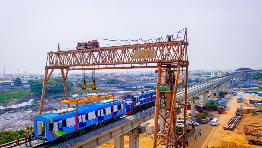 PHOTOS: Lagos Takes Delivery Of Two New Trains - Gatekeepers News