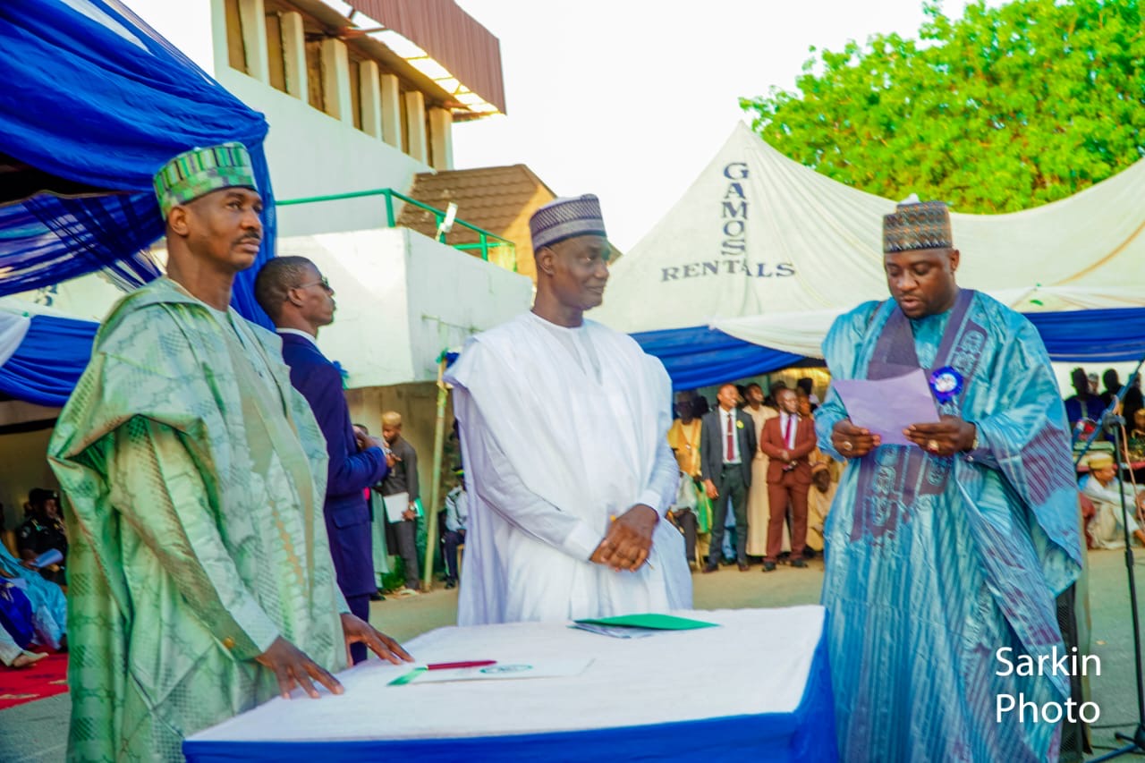 Gov Aliyu Swears In Kebbe LG Chairman - Head Of Service - Others ...